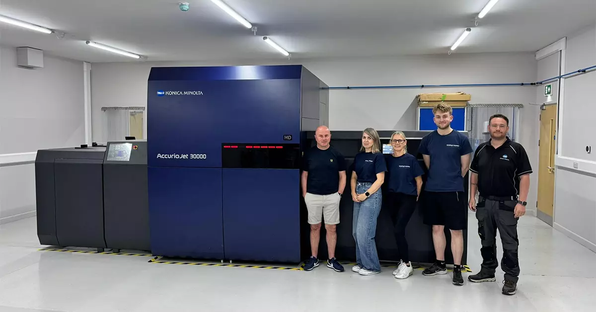 Konica Minolta installs the UK’s first AccurioJet 30000 B2 inkjet press ...
