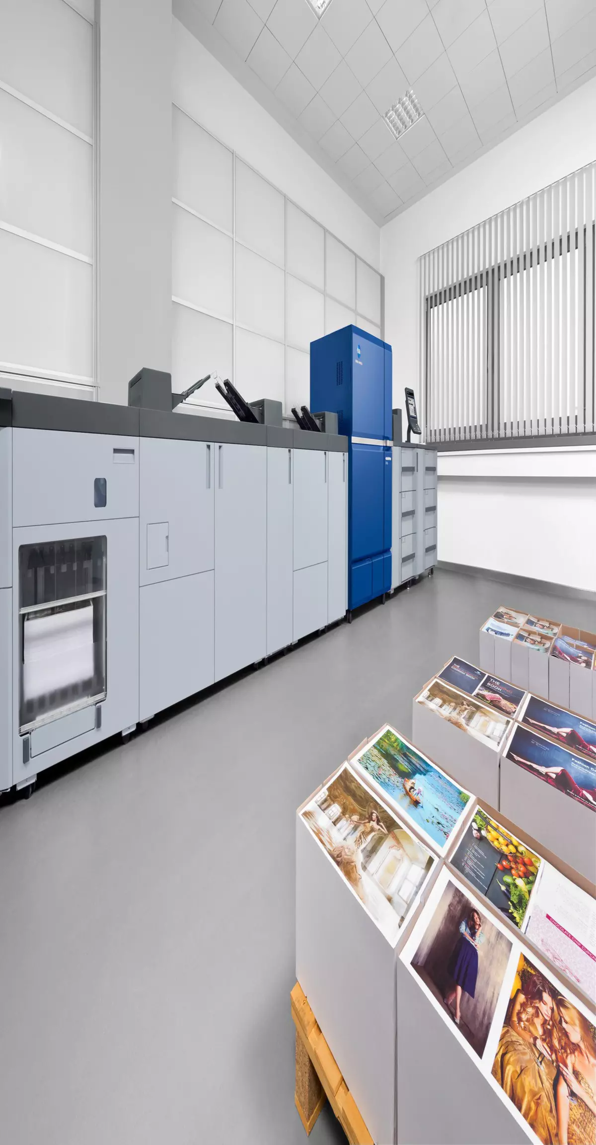 Nuova release dei sistemi di stampa a foglio ad alta produzione AccurioPress C14000e e C12000 ...