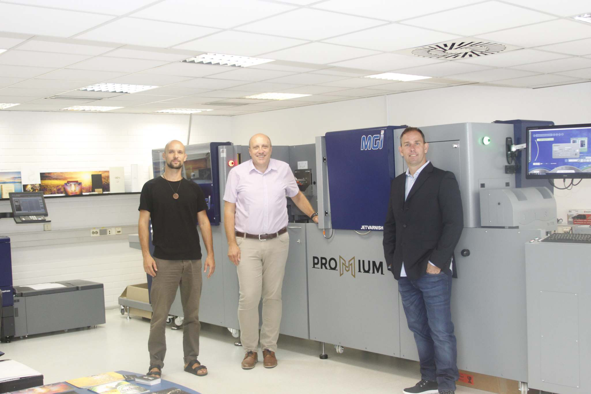 SUCCESSFUL STORY-instalacija MGI JETVARNISH 3DS | KONICA MINOLTA