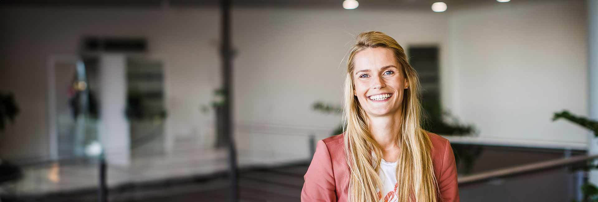 Amy Tausch | KONICA MINOLTA